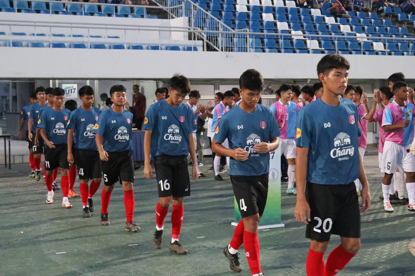 ประเดิมสนามศึกบอลขาสั้น BMA U17 2023 ทรู แบ็งค็อก พบ เมืองทอง ยูไนเต็ด เสมอ 1-1 - สมาคมกีฬาแห่ง ...