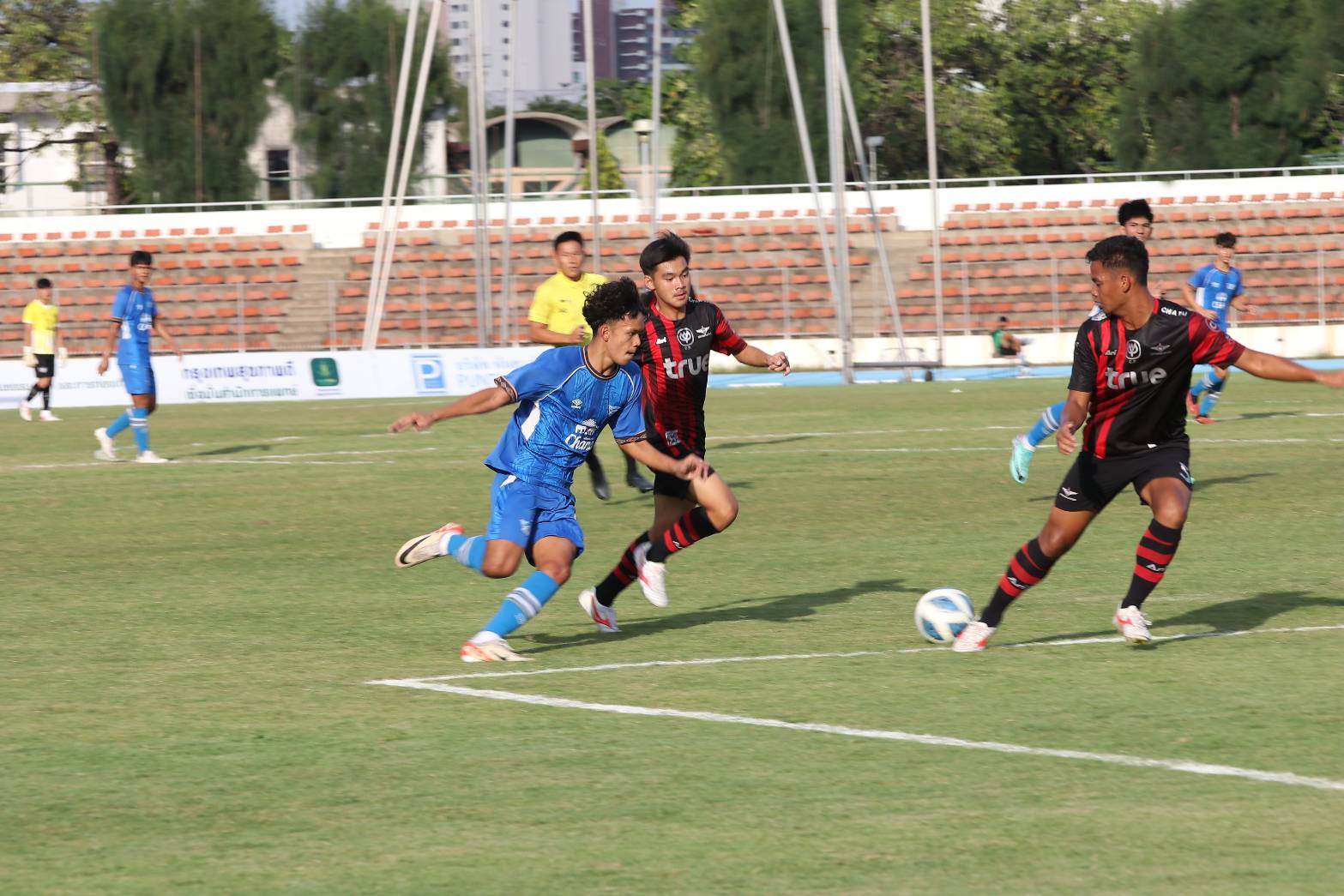 รอบรอง BMA U17 สุดมัน 2 คู่ยิงกัน 13 ลูก ชลบุรีเข้าชิงกับบุรีรัมย์ - สมาคมกีฬาแห่งจังหวัด ...